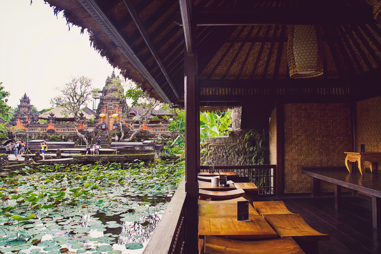 ConnectionsbyFinsa_Starbucks_Ubud - Connections By Finsa